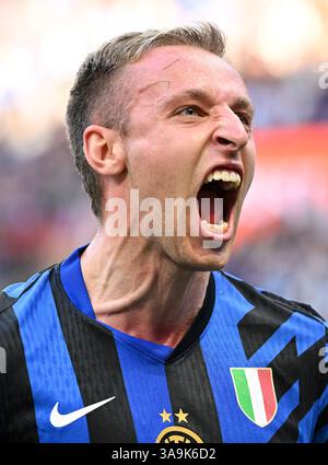 Inter Milan's Davide Frattesi celebrates after scoring 2-0 during the ...