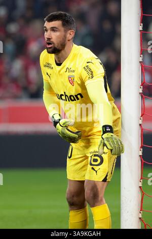 30 Mathew RYAN (rcl) during the Ligue 1 McDonald's match between Lens ...