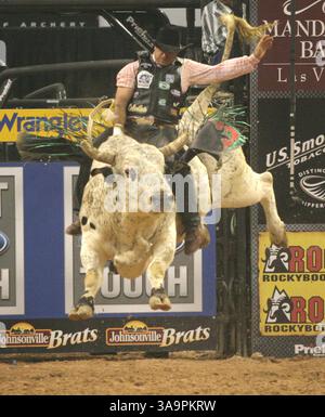 LAS VEGAS, NV - OCT 1: Allan Nascimento and Cody Durden meet in the ...