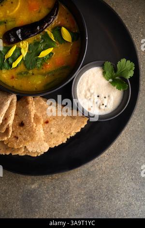 Indian Dahl with Chapati on Ayurvedic Retreat Stock Photo - Alamy