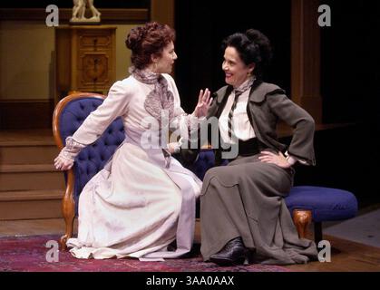 Amy Resnick (cq, of San Francisco, role of Anna, right), rehearses a ...