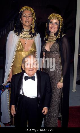Dec 04, 1998; Los Angeles, CA, USA; Actress SHAWN BATTEN with now ...