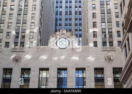 CBOE CHICAGO BOARD OPTIONS EXCHANGE SIGN ON BUILDING IN CHICAGO USA ...