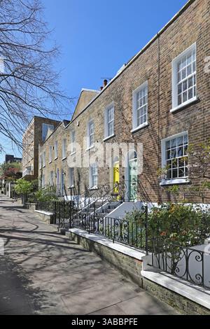 Traditional Victorian cottages on Flask Walk, Hampstead, London, UK ...