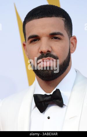 NEW YORK, NY - June 26: Drake attends the 2017 NBA Awards at Basketball ...
