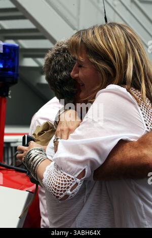 L-R) Louise Goodman (GBR) Jordan, Eddie Irvine (GBR) Jordan and John ...