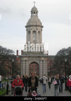 Sep 18, 2007 - Dublin, Ireland - The Irish tri-color flies over the ...