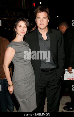 Jason Bateman ( JUNO ) and wife Amanda arriving at the PALMS SPRING ...