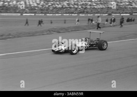 Race winner Jo Stiffert (SUI) Lotus 49B...British Grand Prix, Brands ...