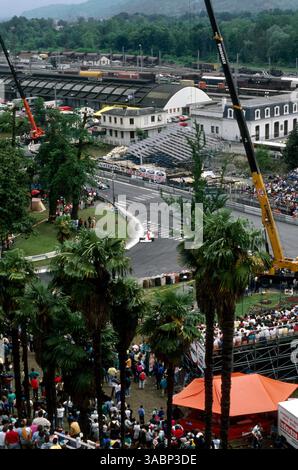 Jean Alesi (FRA) Reynard 88D-Cosworth DFV refuses the marshalÃ s ...