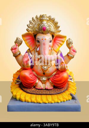 Beautiful statue of Lord Ganesha Stock Photo - Alamy