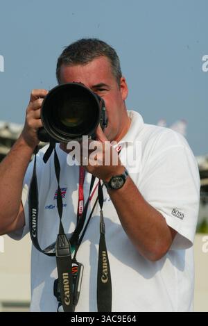 Mark Sutton (GBR) Sutton Motorsport Images demonstrates the new 32 ...