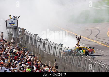 TALLADEGA, AL - APRIL 27: #8 Kyle Busch, Richard Childress Racing ...