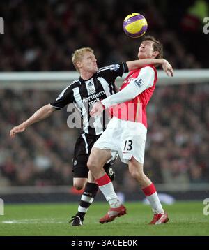 Arsenal's - Alexander Hleb Stock Photo - Alamy