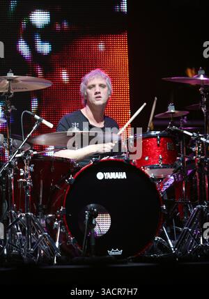 Los Angeles, California, USA. Drummer Alpheus Underhill of the The ...
