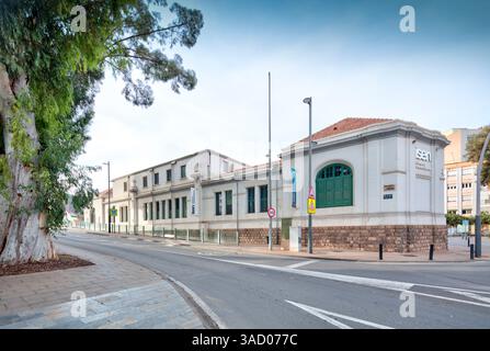 ISEN, Campus Universitario, university, house facade, architecture ...