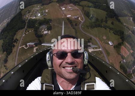 WWII Pilot's Daring Mid-Flight Selfie Captures Thrill and Legacy in ...