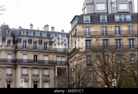 Parisian buildings adorned with balconies and gorgeous stone facades ...