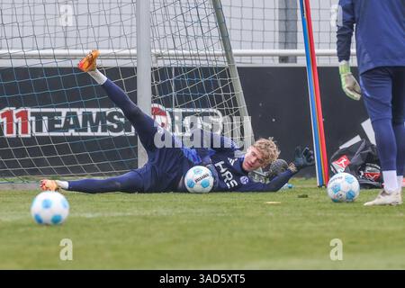Gelsenkirchen, Deutschland. 11th Mar, 2025. 11.03.2025, Fussball ...