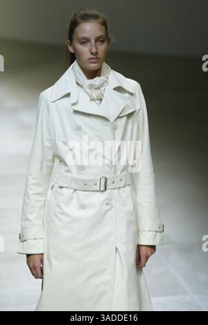 Models on the runway at the Jil Sander fashion show during the Fall ...