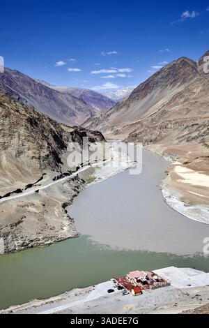 Himalayan landscape of Indus valley surrounded by Karakoram range ...