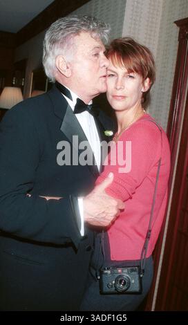 Nov 06, 1998; Las Vegas, Nevada, USA; Actor TONY CURTIS marries JILL ...