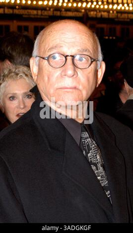 THE OLDEST LIVING CONFEDERATE WIDOW TELLS ALL, (from left): Gwen Verdon ...