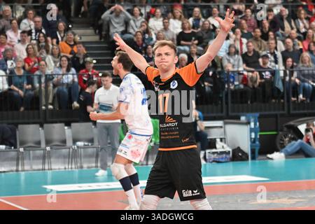 Leonard Graven (6, VfB Friedrichshafen); Volleyball Bundesliga ...