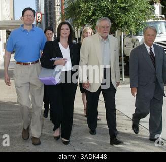 Former Enron CFO Andrew Fastow, center, who pleaded guilty to ...