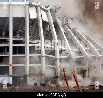 Mar 21, 2004; Philadelphia, PA, USA; The implosion of Veteran's Stadium ...