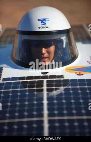 Oct 28, 2009 - Glendambo, Australia - Tokai starts early checking the ...