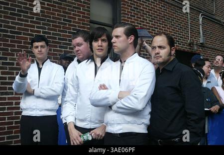 The Hives band Members, Vigilante Carlstroem, Pelle Almqvist, Johan ...