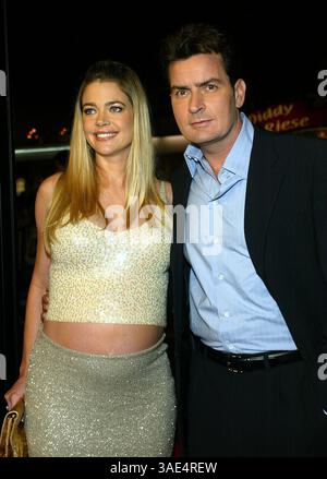 CHARLIE SHEEN, THE BIG BOUNCE, 2004 Stock Photo - Alamy