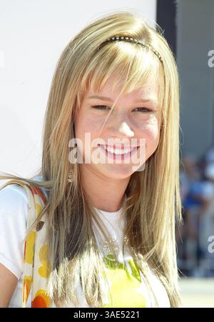 Brie Larson at the World Premiere of "Cinderella Story" at Grauman's ...