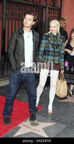 Gavin Rossdale and his wife Gwen Stefani seen having a conversation ...