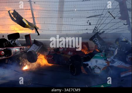 October 16, 20011: Izod Indycar Series driver Dan Wheldon is loaded ...