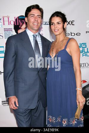 Angie Harmon and husband Jason Seahorn arriving for the 2010 Vanity ...