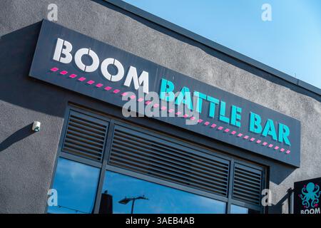 Boom Battle Bar,Augmented Reality,Axe Throwing, Crazier Golf, Augmented ...