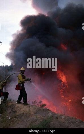 Oct 28, 2003; Running Springs, California, USA; CALIFORNIA WILDFIRES ...