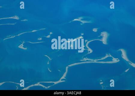 Cuba. 6th Apr, 2025. Aerial views of the Atlantic Ocean from a flight ...