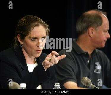Jan 26, 2004; Pasadena, CA, USA; (L-R) Dr. JIM BELL, Panoramic Camera ...