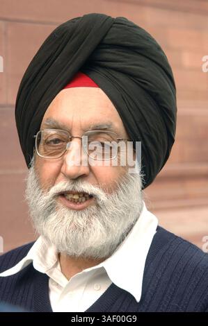 Dec 24, 2004; New Delhi, INDIA; Statue of Mahatma Gandhi at Parliament ...