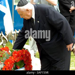 May 11, 2005; Jerusalem, ISRAEL; A woman weeps during a special ...