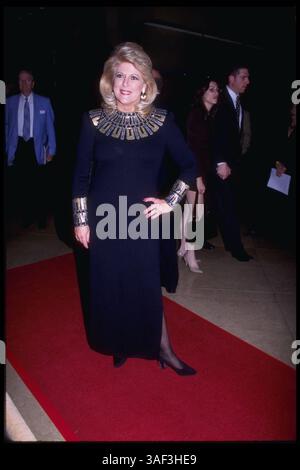 Hollywood, CA, USA; MEREDITH MACRAE, husband GREG MULLAVEY and daughter ...