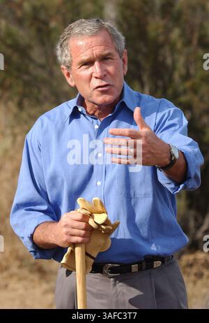 Aug 15, 2003; Newbury Park, CA, USA; President GEORGE W. BUSH sniffs a ...