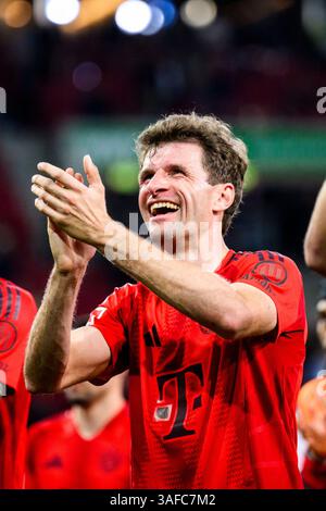 Thanks to Thomas Müller (Müller, FC Bayern Munich). FC Bayern Munich e ...