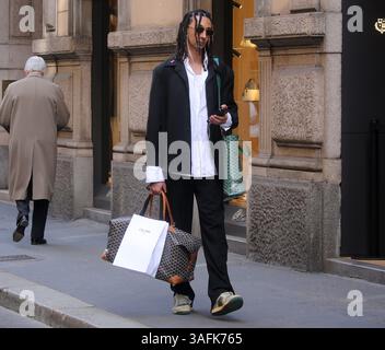 Milan, . 07th Apr, 2025. Milan, Ghali arrives downtown and enters the ...
