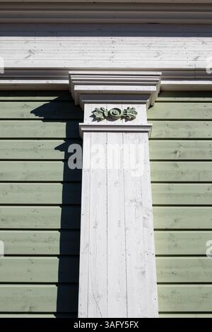 wooden architecture column detail outdoors wall Stock Photo - Alamy