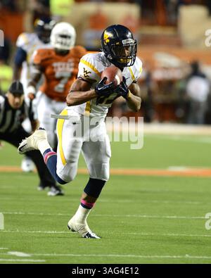 Oct 6, 2012 Halftime.. Andrew Buie #13 of the West Virgina Mountaineers ...