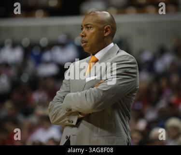 September 09 2012: Phoenix Mercury guard Alexis Hornbuckle (14) gets ...